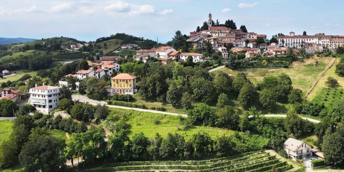 Il Comune Di Albugnano In Piemonte Partecipa All iniziativa Case A 1 il-comune-di-albugnano-in-piemonte-partecipa-all-iniziativa-case-a-1